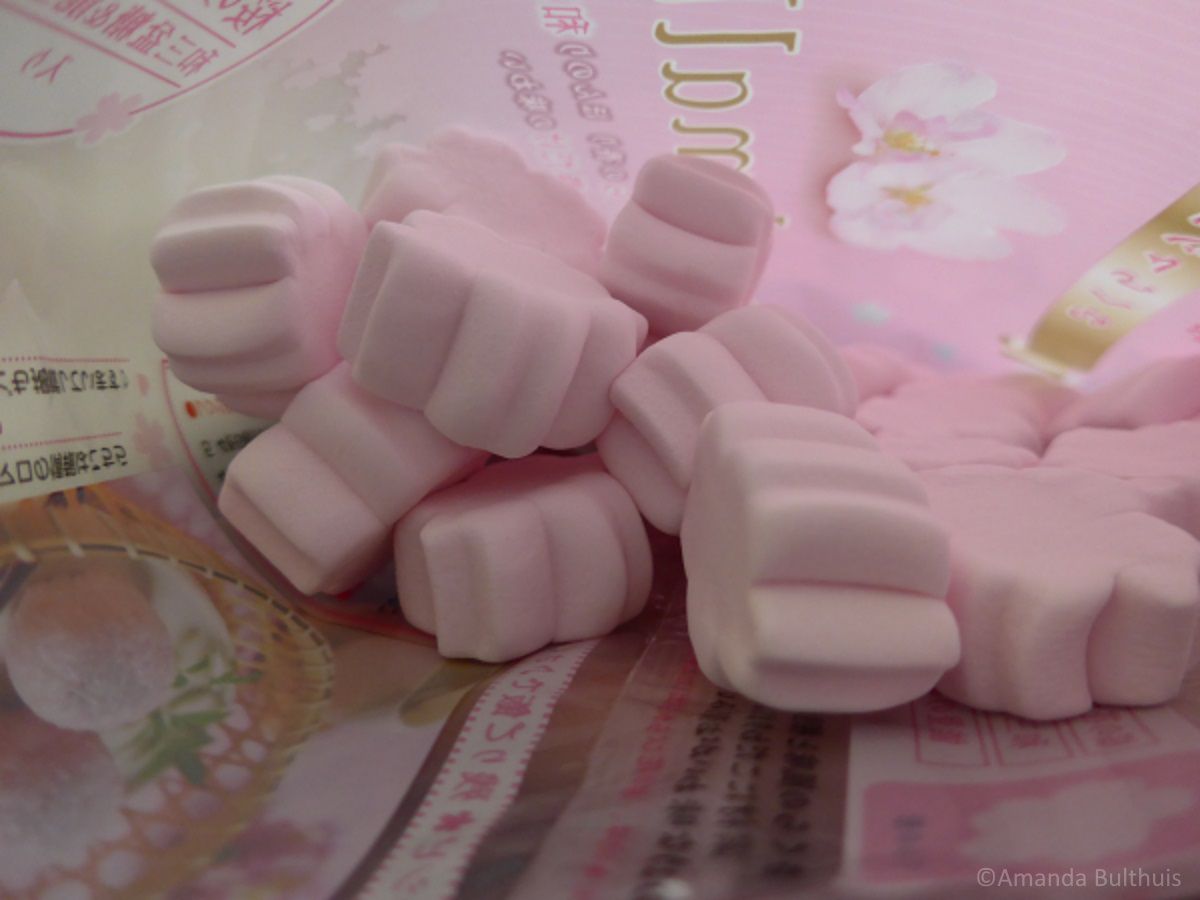 Review Japans Sakura snoep - Keukenneusje